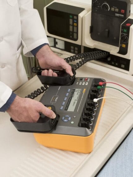 Fluke Biomedical Impulse 7000DP Defibrillator Analyzer and Pacemaker ...